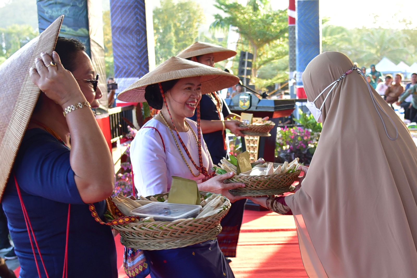 Jambore PKK dan Expo UMKM, Naoemi Octarina Ingatkan Kader Kerja Cerdas ...